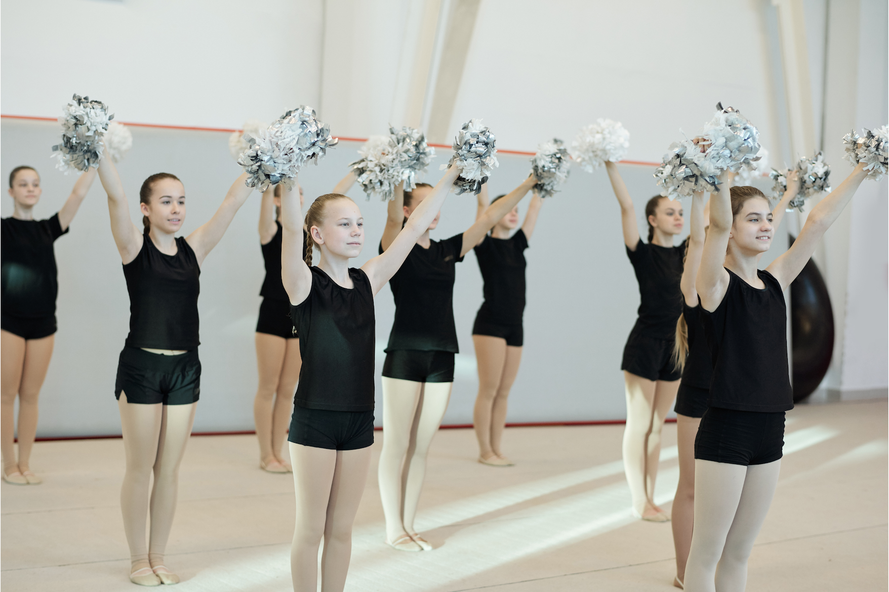 10 Funny Facts About Cheerleading | BeAKid